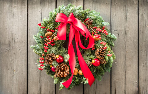 Why Do We Hang Wreaths for Christmas? A Holiday Tradition - Agway of ...